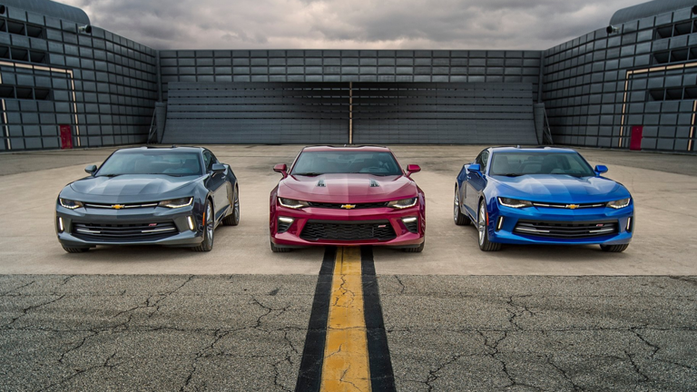 Chevrolet Camaro may return with four doors to keep the coupe alive