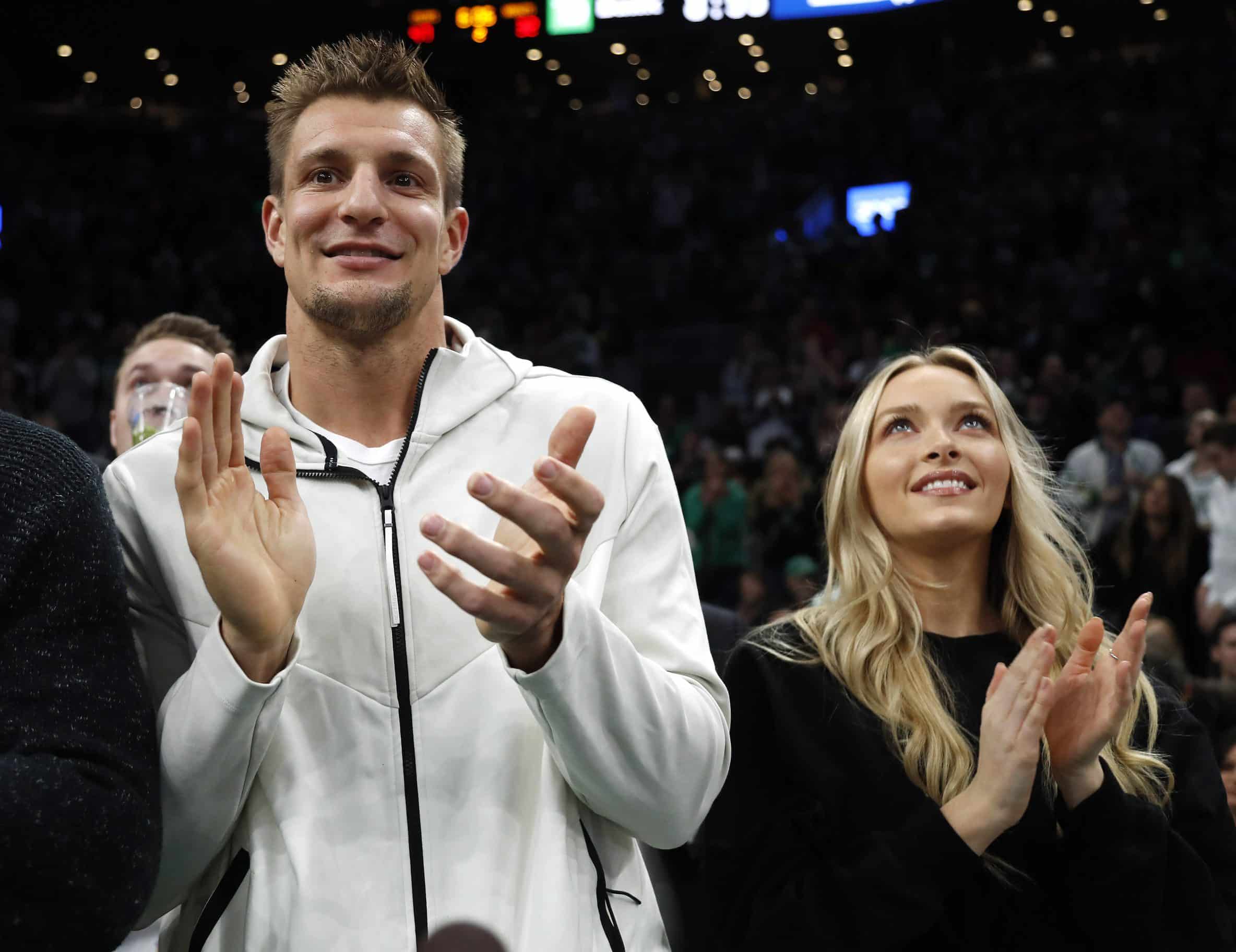 Look: Rob Gronkowski’s GF Camille Kostek captivates fans during SI ...
