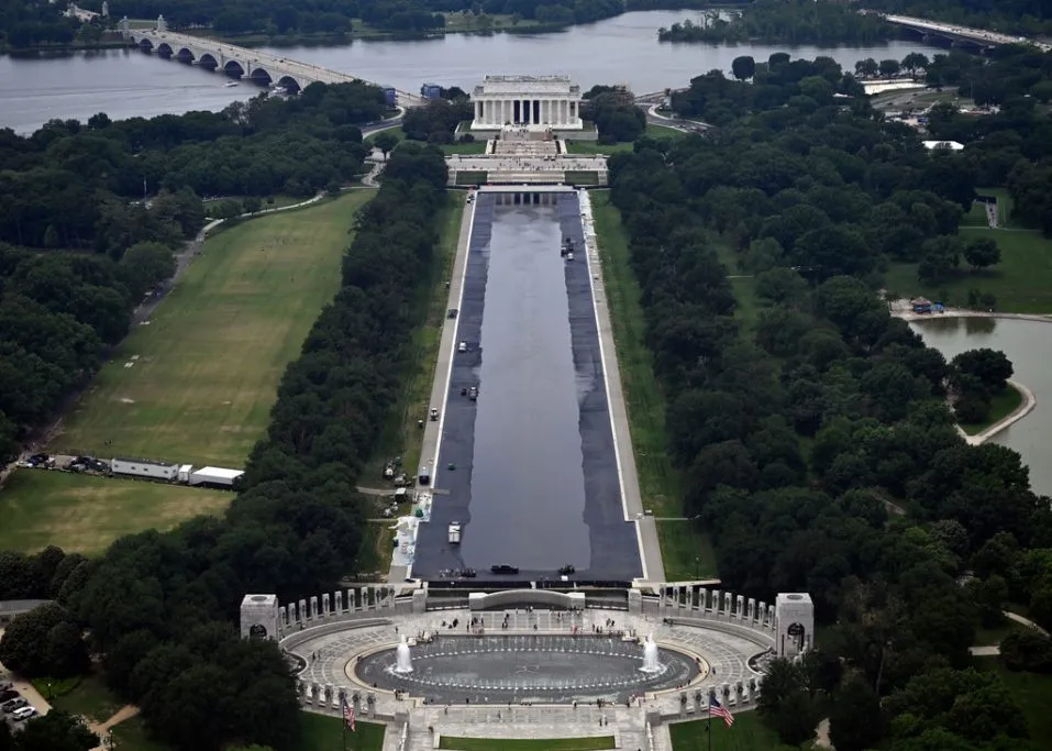 Trump hails Lincoln Memorial Reflecting Pool work as 'complete'