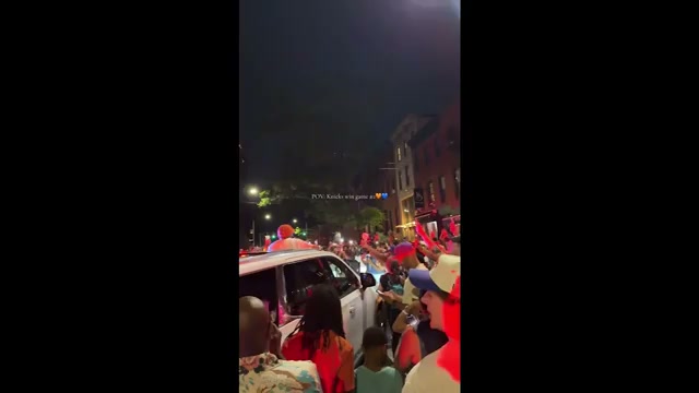 Spike Lee gets 'Pope' mobile treatment after Knicks take finals lead