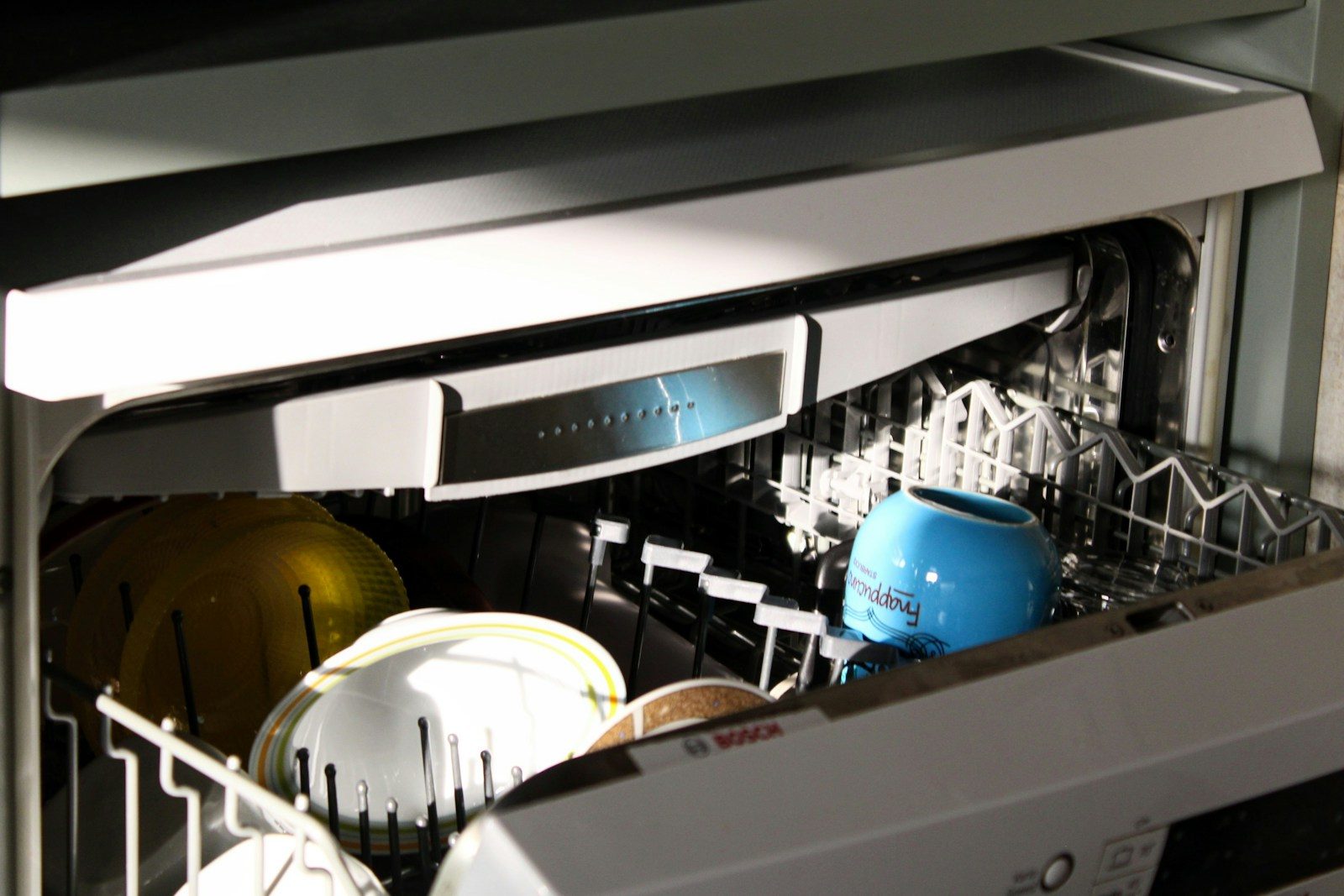 8 dishwasher habits that can lower household costs