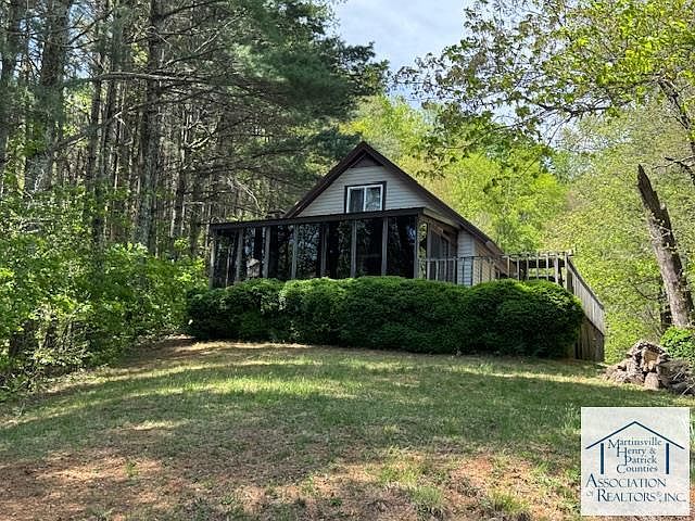 Escape to a 1985 secluded cottage in Woolwine, Virginia, featuring a ...