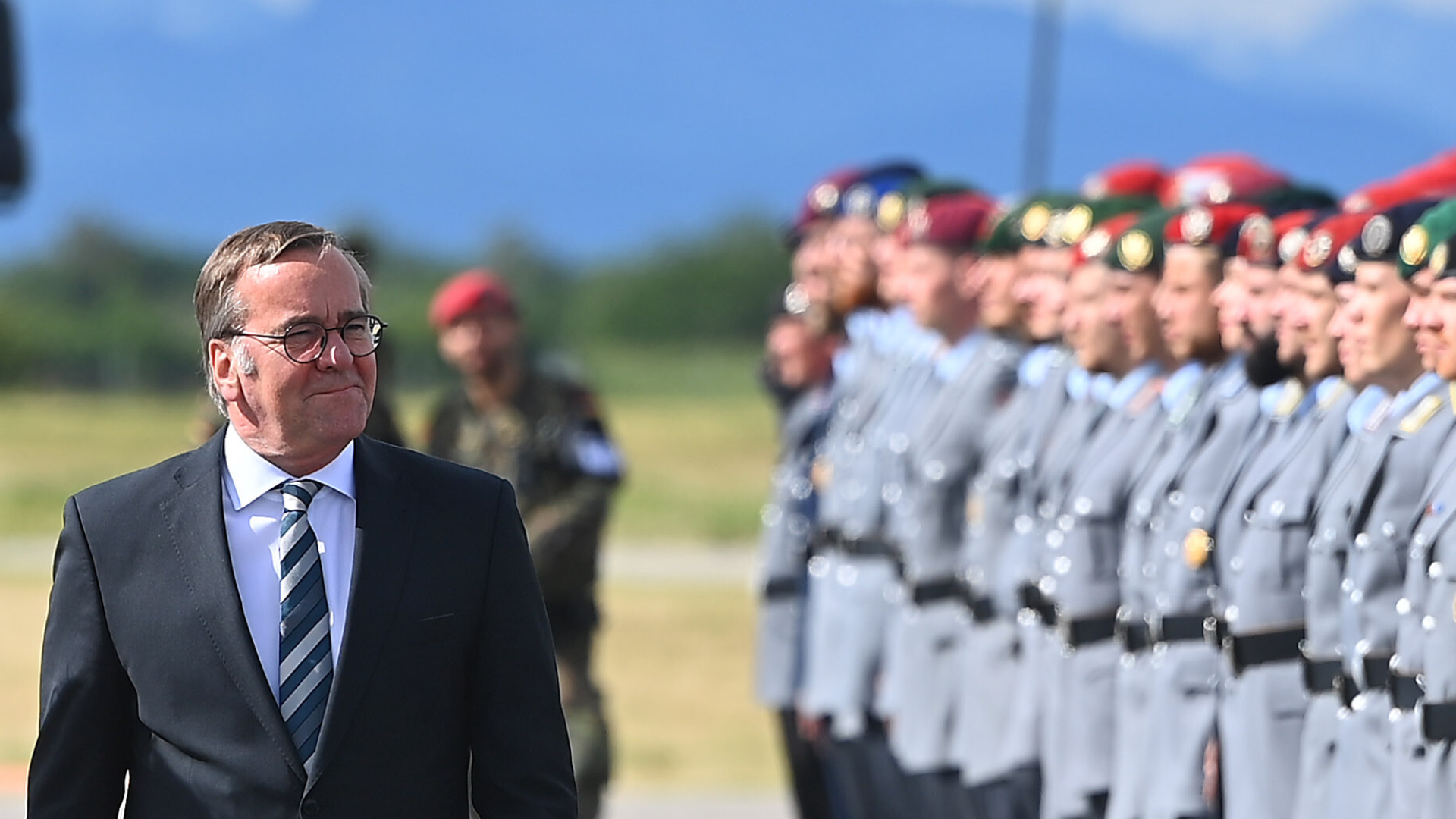 Der Bundeswehr fehlen zehntausende Soldaten