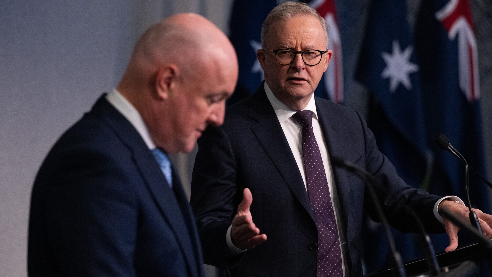 ‘We are family’: Albanese warmly embraces NZ relationship following ...