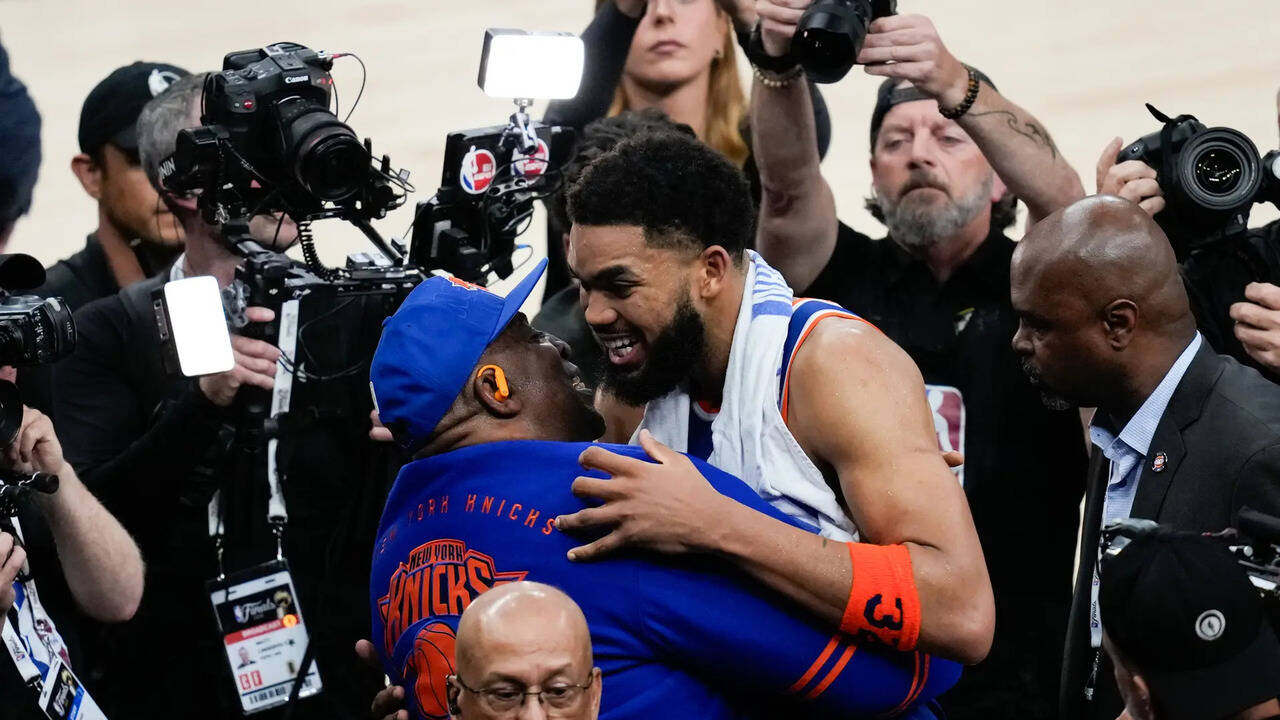 Knicks edge Spurs 105-104 for 2-0 lead in NBA Finals