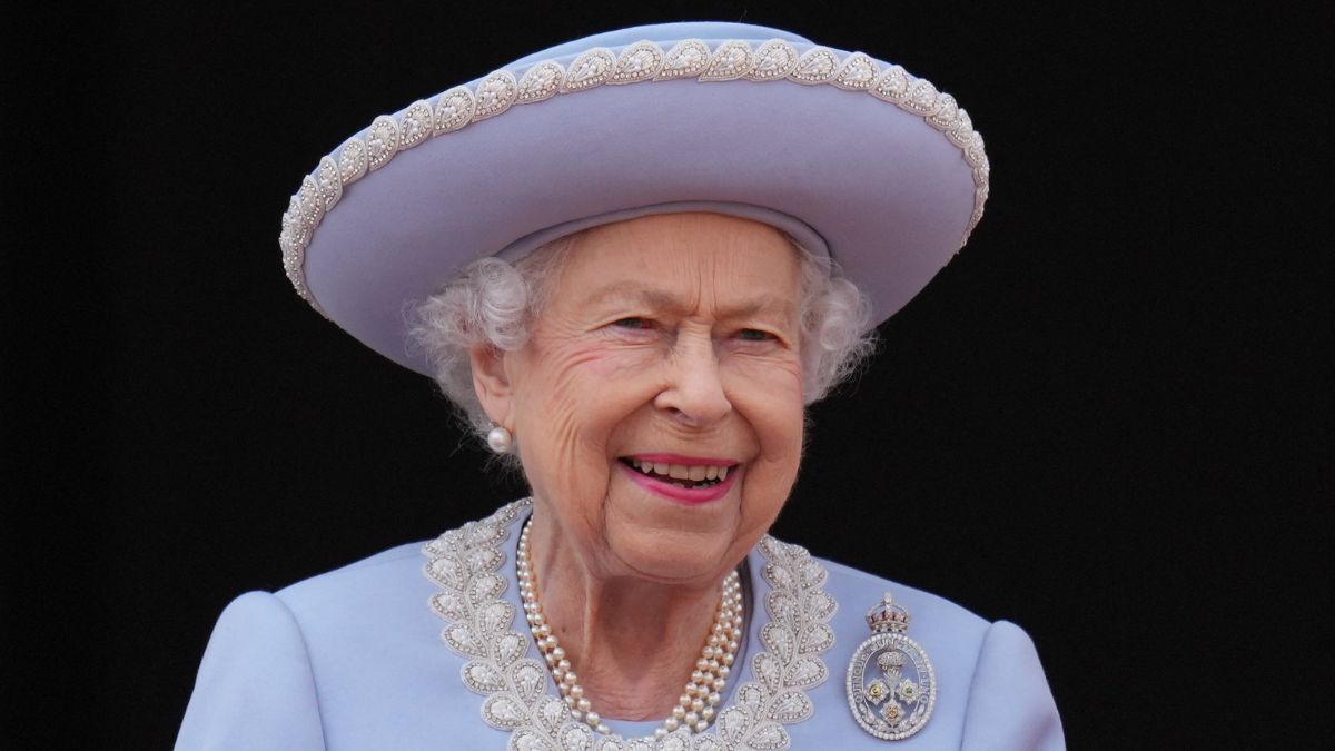 Queen Elizabeth’s mother wanted her to marry an 'English aristocrat ...