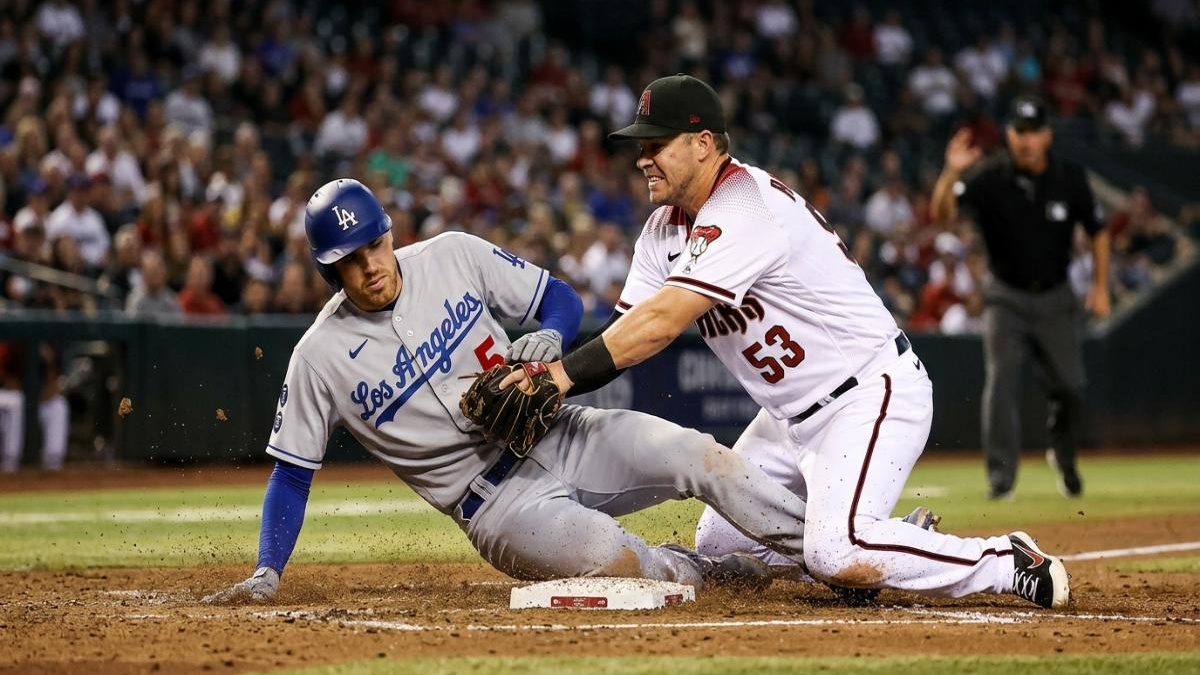 Diamondbacks manager points to defensive breakdown after violent Max ...