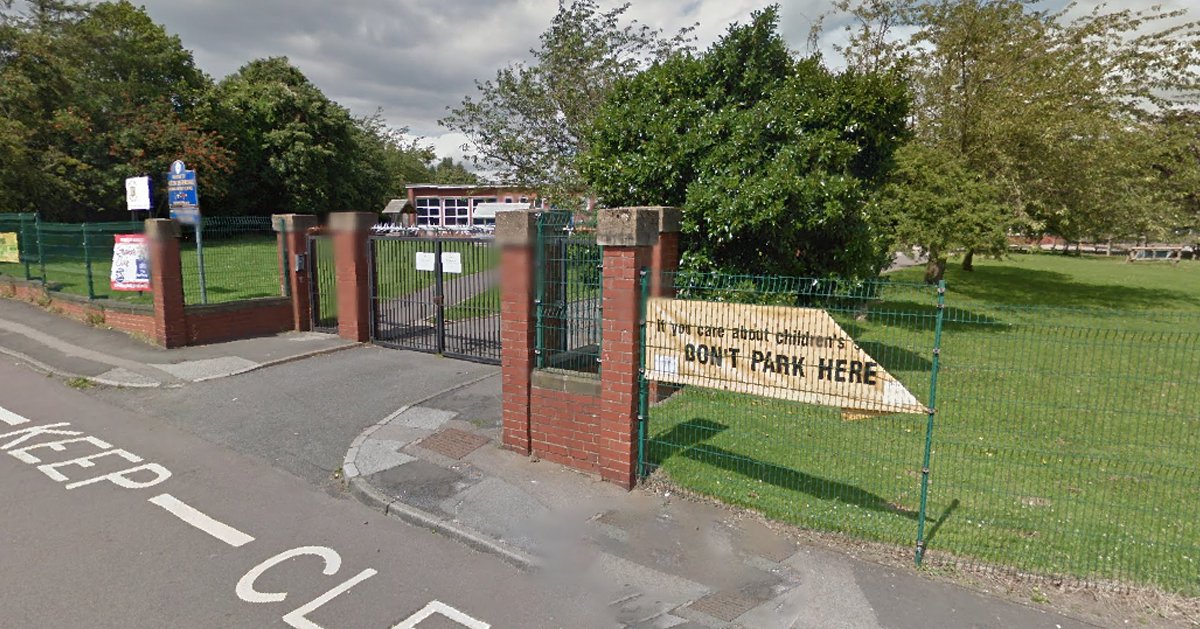 Teacher ‘pulled a sickie’ for to go on stag do – then tore pages from ...
