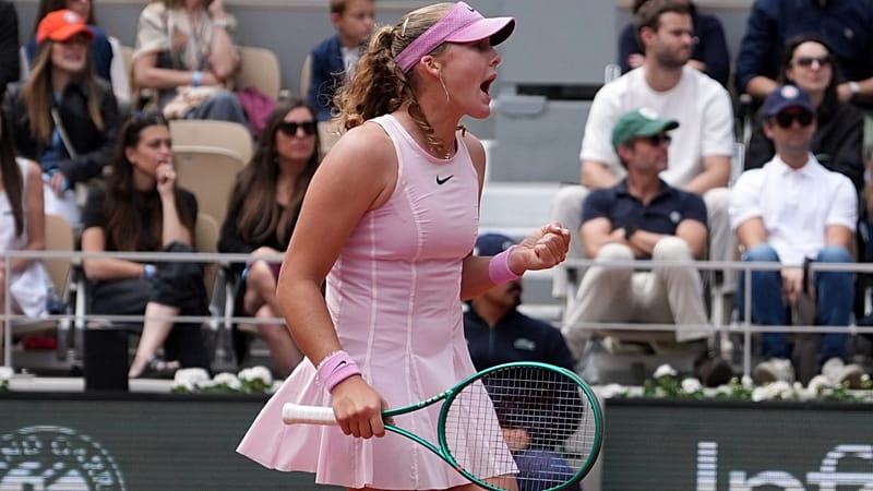 Tennis: Mirra Andreeva wins women's Roland Garros final