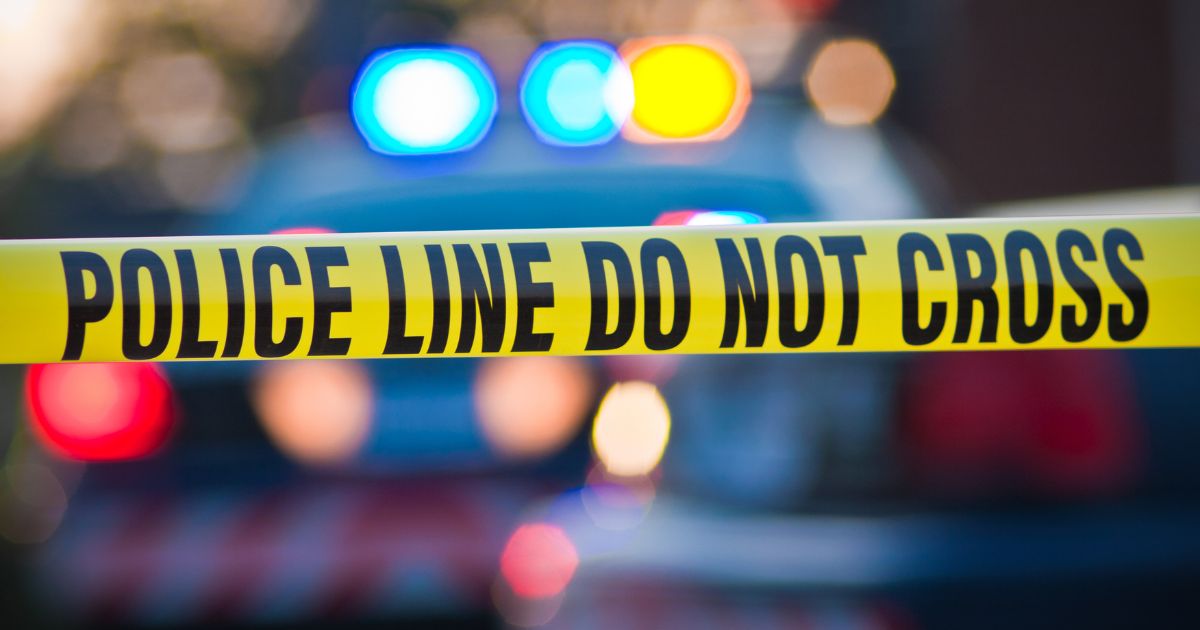 Chicago restaurant owner survives gunpoint robbery after crying out to God