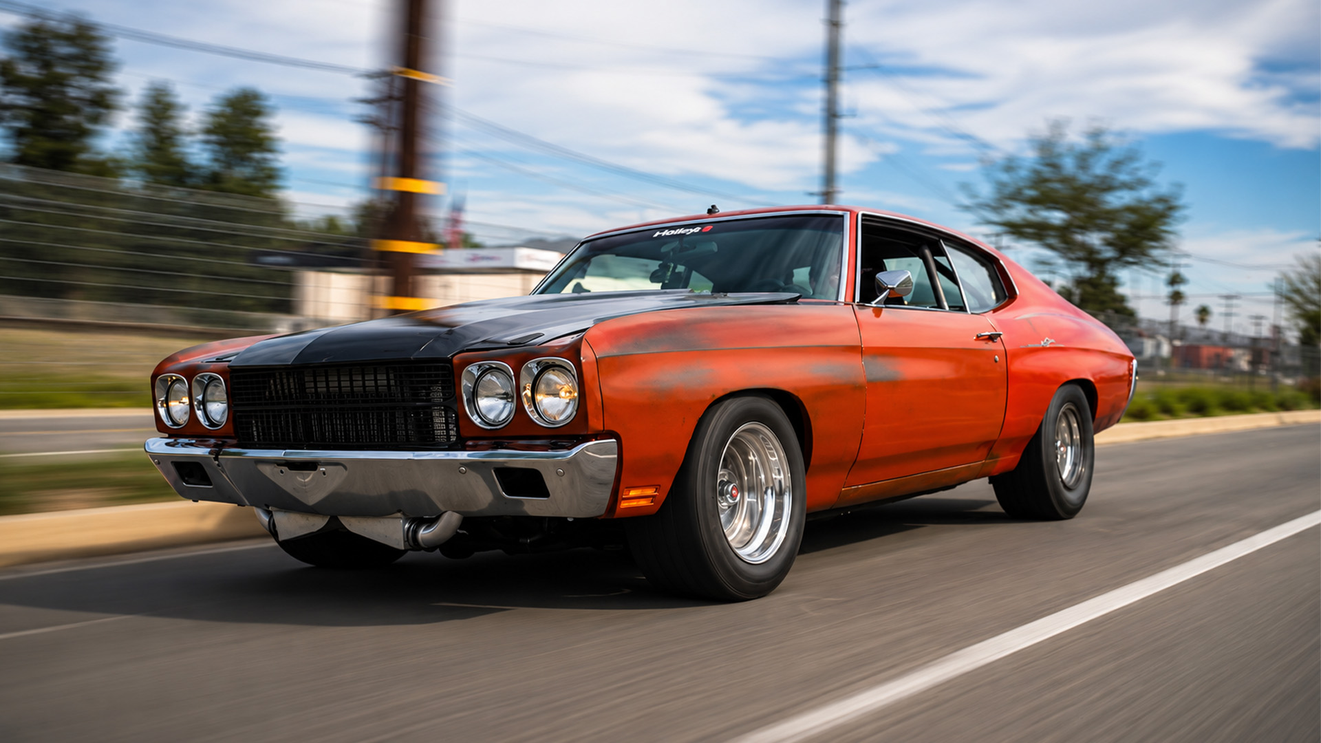 800HP classic Chevelle runs wild on public road