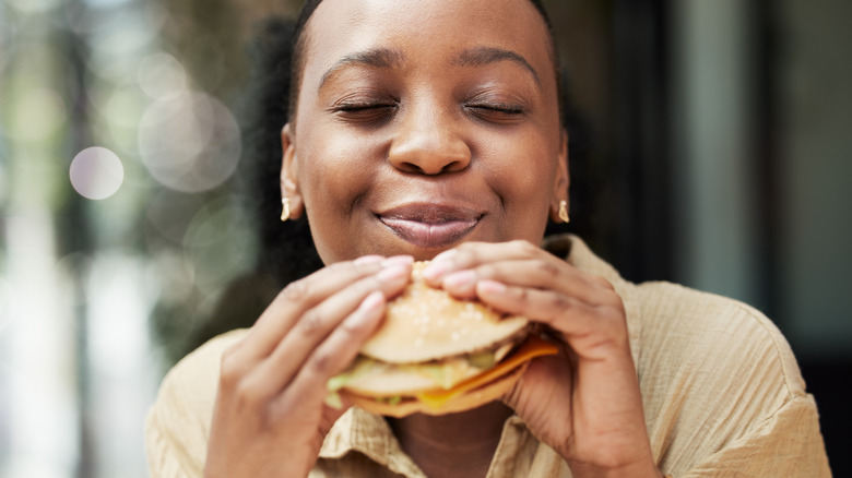 The healthiest fast food hamburger you can order, according to a dietitian