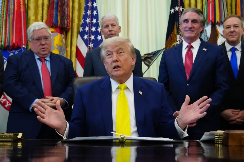 Bay Area lawmakers push back on Trump's proposed $75M Oakland coal terminal