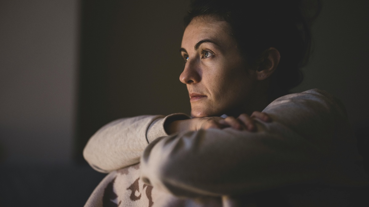 According to science, women who always end up with a broken heart tend ...