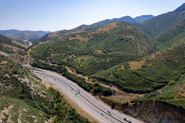 There’s a canyon-sized gap in Utah’s public transit connections. Here’s ...