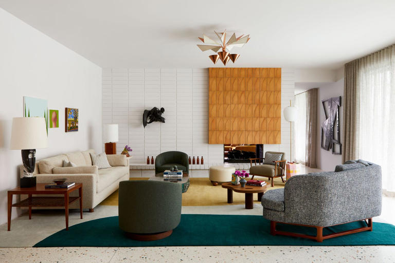 This Palm Springs desert classic gives a fresh take on mid-century modern