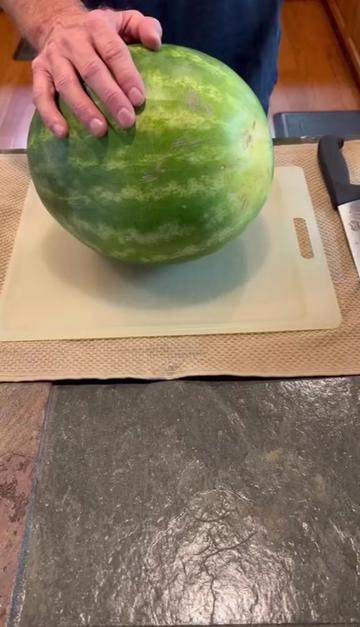 The fastest way I cut a whole watermelon into perfect cubes