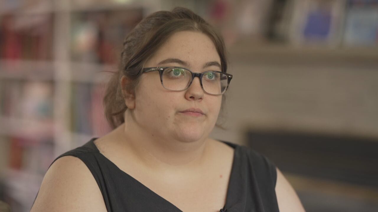Mayor stands by decision to cut off teen's Pride speech