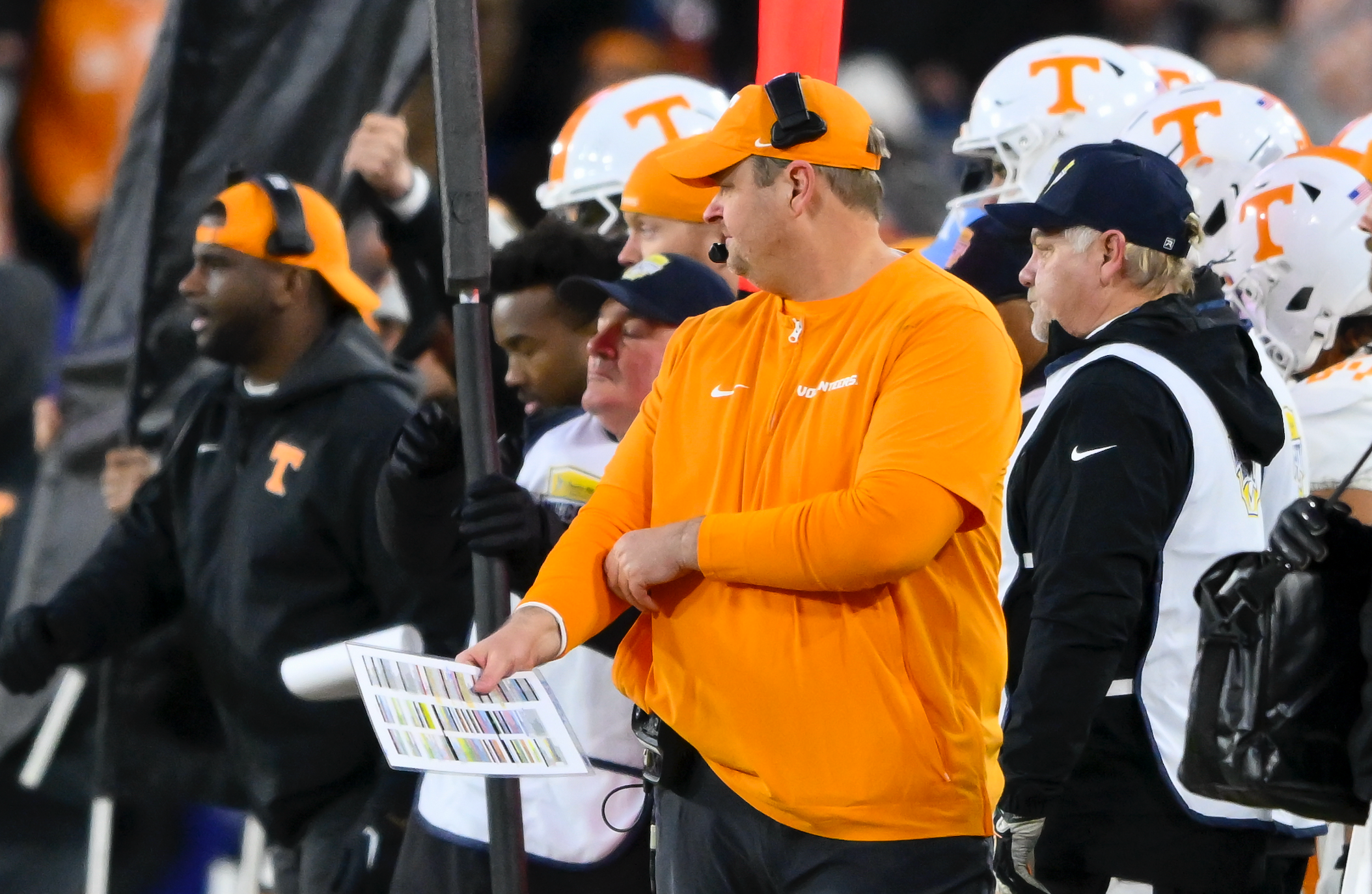 4-star TE Malik Howard committed to Tennessee and immediately dropped a ...