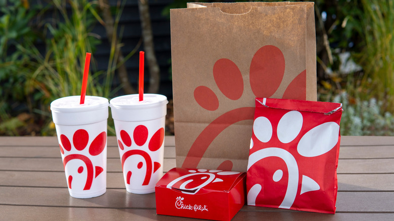 This Chick-fil-A sweet and savory breakfast hack starts with 2 menu ...