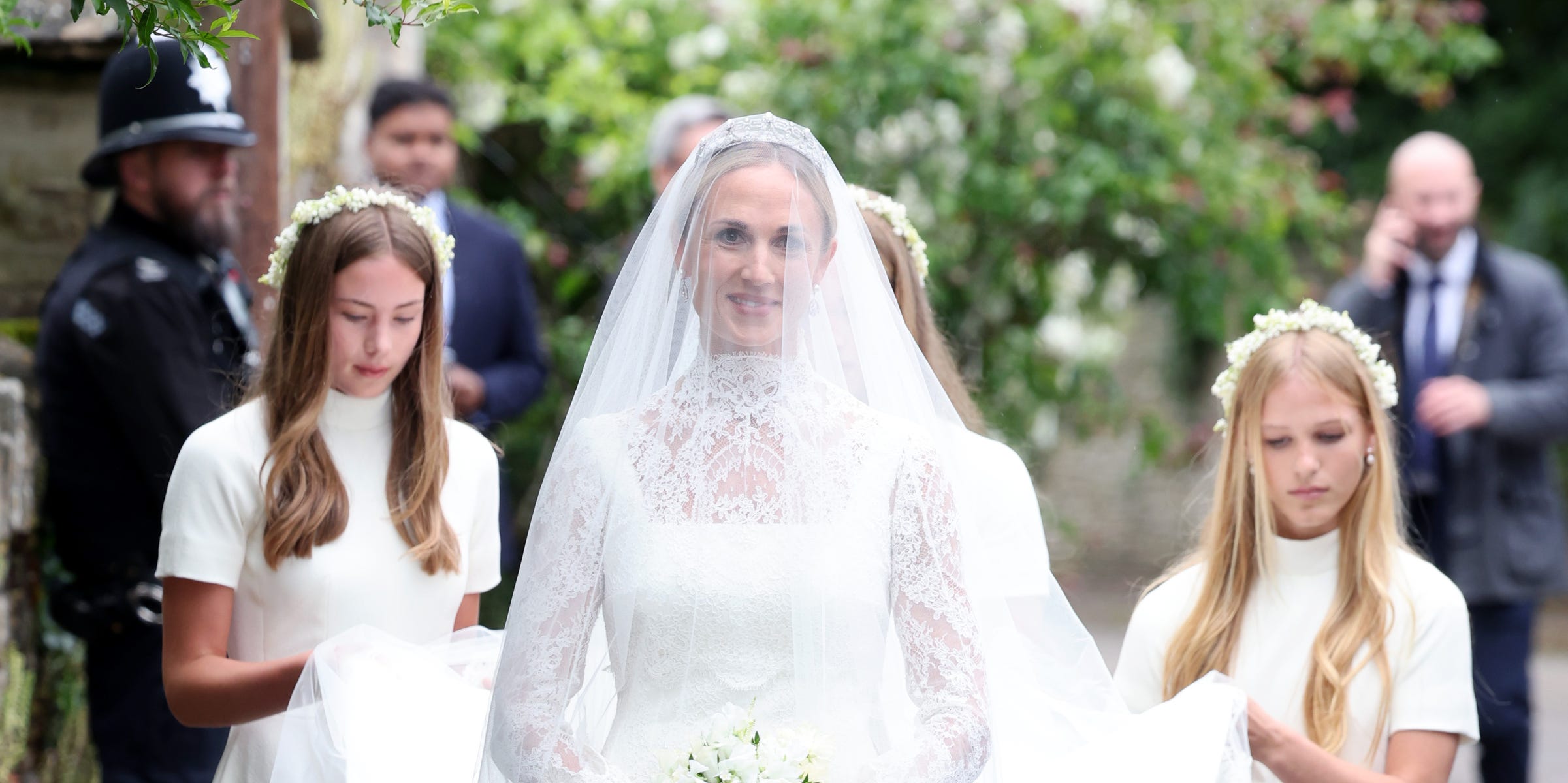 See Harriet Sperling’s elegant lace wedding dress