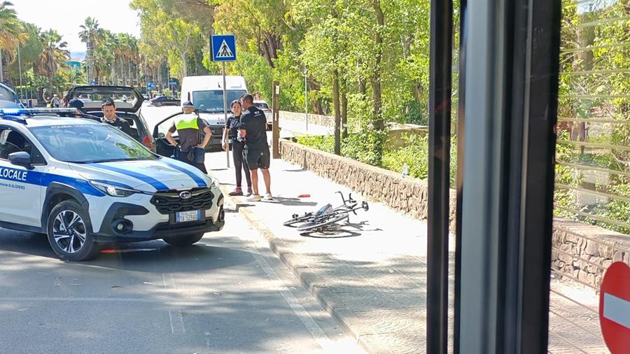 Alghero, in bici contro un’auto: atleta 31enne in prognosi riservata