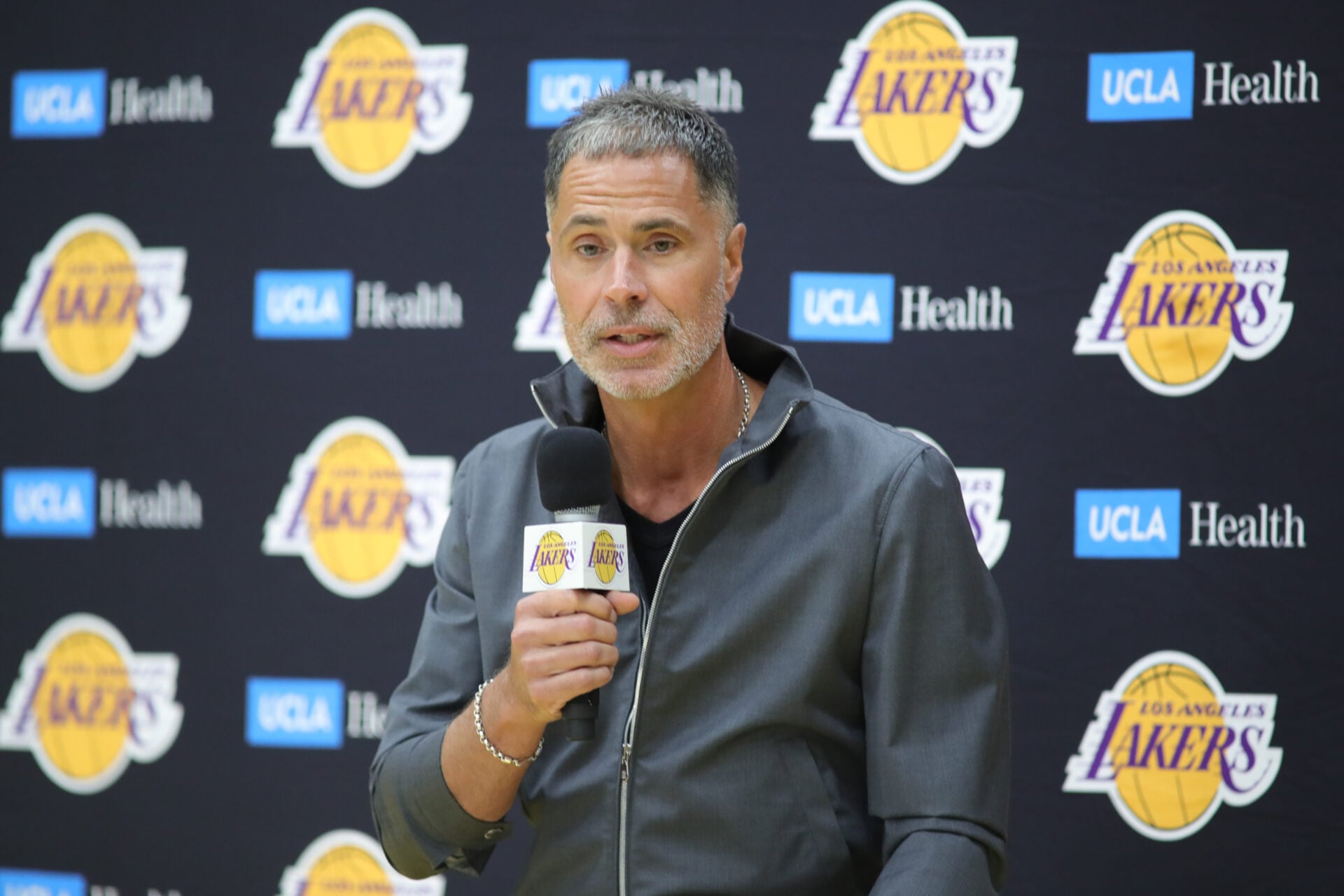 Lakers expected to pursue Knicks center as offseason trade target after ...