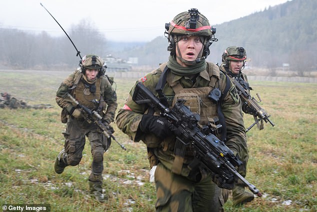 Putin's 'Arctic chokehold' tactic that can put London in range of ...