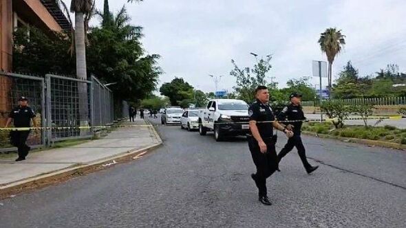 Cartel dumps four decapitated bodies outside government building in ...