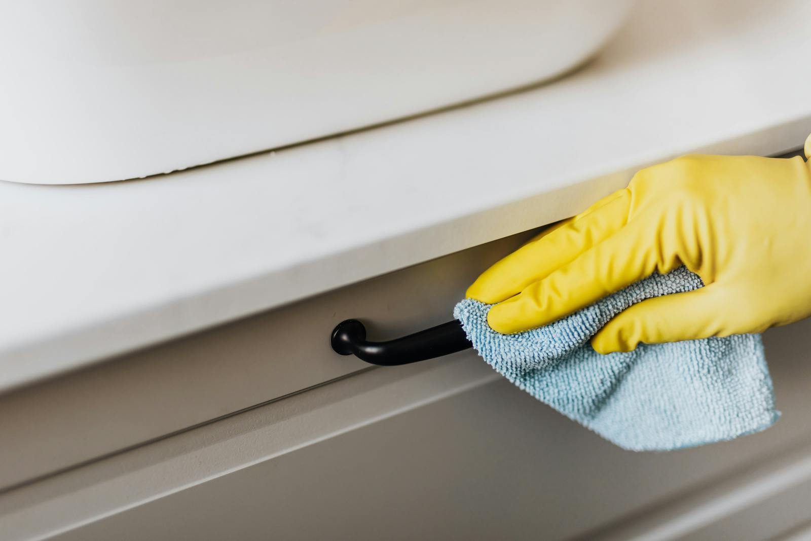Cleaning hack: 9 things you should never clean with a microfiber cloth