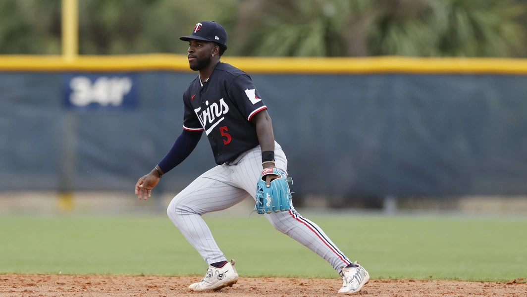 Twins eye Culpepper promotion amid mounting infield errors