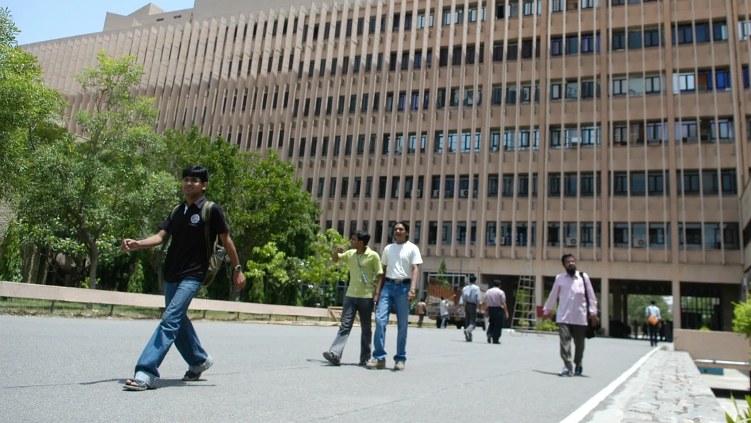 IIT student questions ₹70 lakh job, seeks true fulfilment