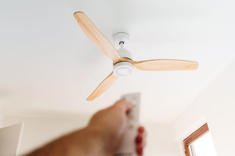 Does running a ceiling fan with the AC actually save energy? What HVAC ...