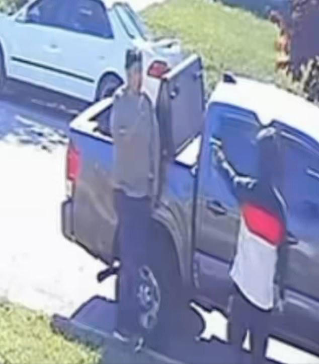 Moment four hooded teens pull a gun on the wrong Marine veteran trained ...