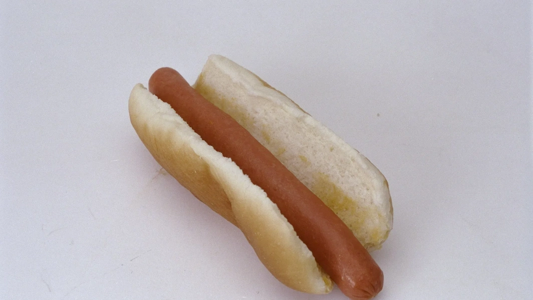 Dietitians say lean burgers beat hot dogs for heart health