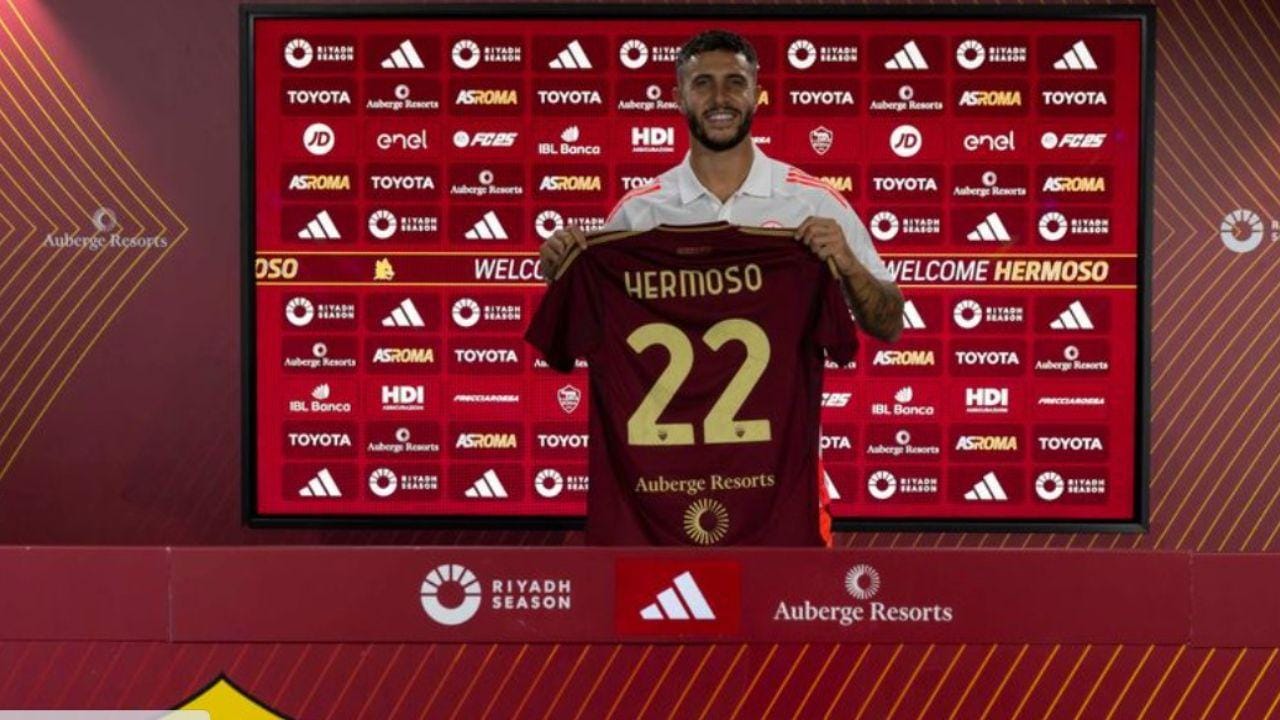 OFICIAL: Mario Hermoso renova pela Roma até 2027