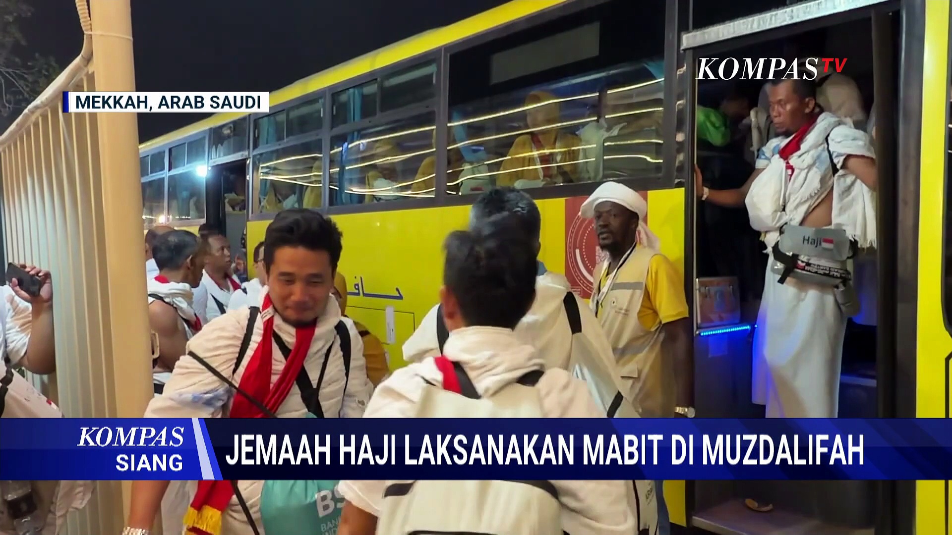 Usai wukuf dan mabit, jemaah haji mulai jalani lempar jumrah di Mina ...