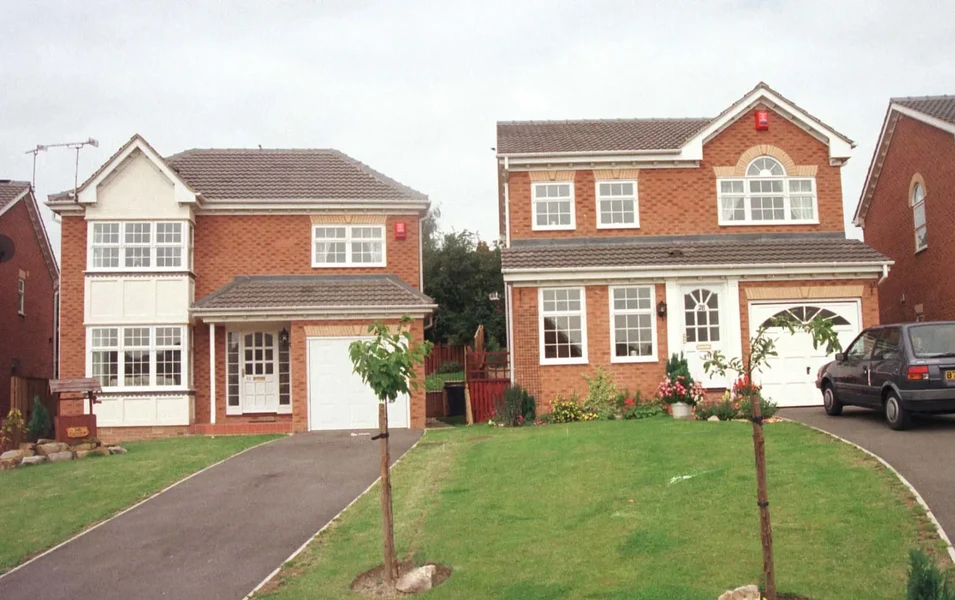 Wiltshire woman admits breaching restraining order in neighbour feud