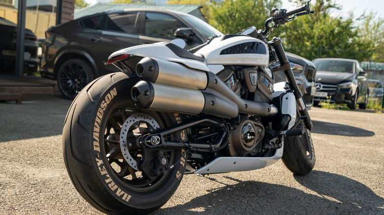 5 of the most powerful American-made cruiser motorcycles, ranked by ...