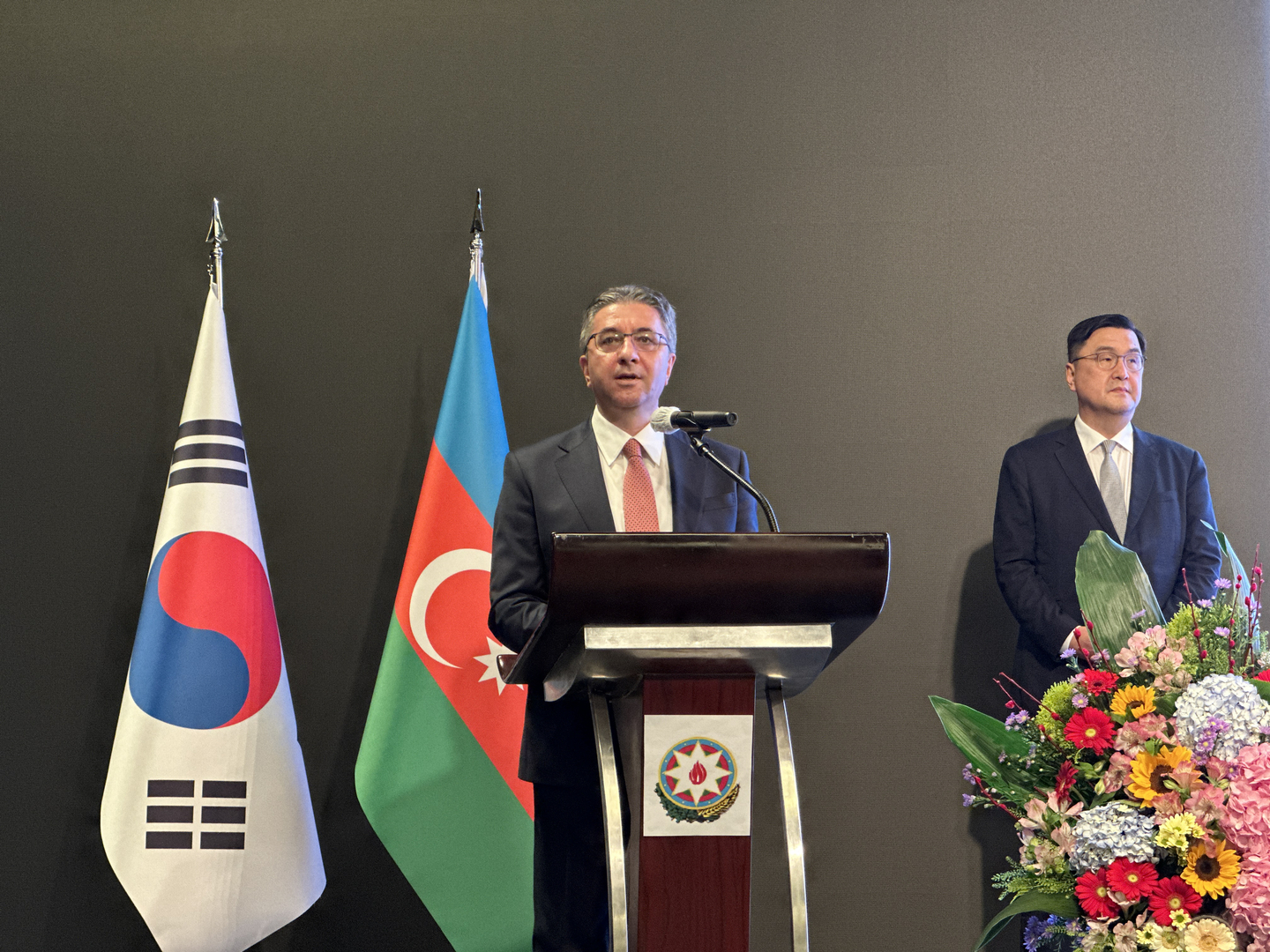 Azerbaijan embassy hosts Independence Day reception