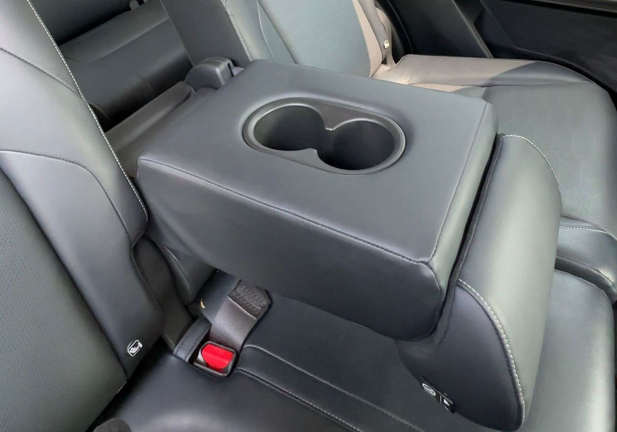 Mitsubishi Destinator SUV 7 seater cocok buat keluarga, nyaman hingga ...