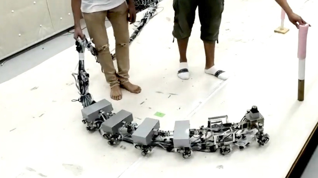 Centipede-inspired robot tackles a key robotics hurdle with space and ...