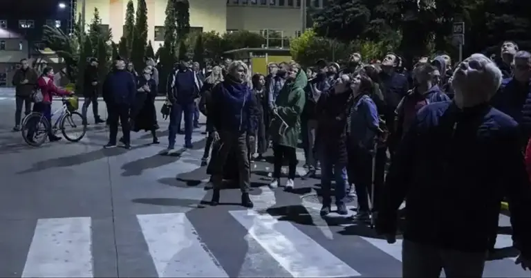 Nocny spacer po Radomiu w klimacie Czerwca ’76. Resursa Obywatelska ...