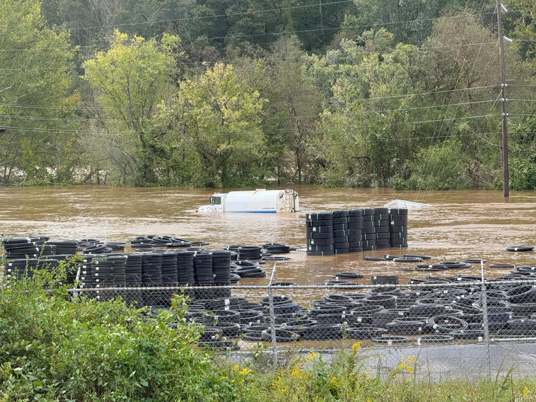 Asheville group urges owner to clean up PVC pipe in French Broad River