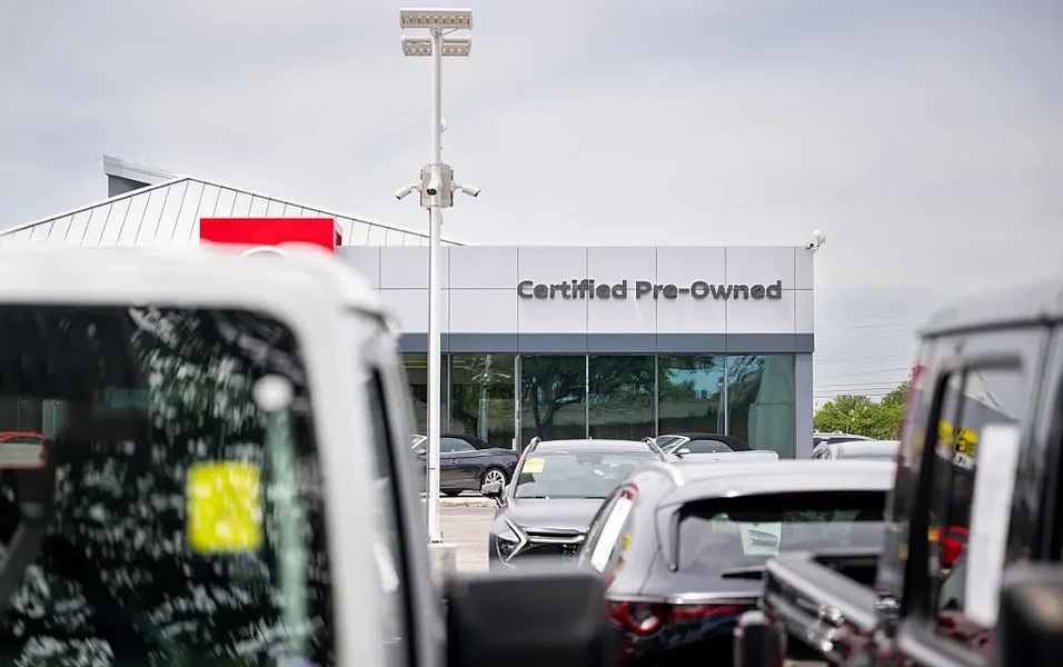 Used car prices drop toward pre-pandemic norms but stay high