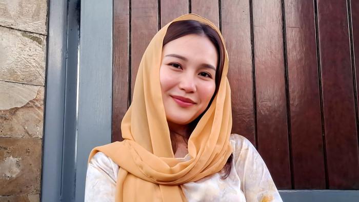 Kevin Gusnadi mampir ke rumah Ayu Ting Ting, akrab berbincang dengan ...
