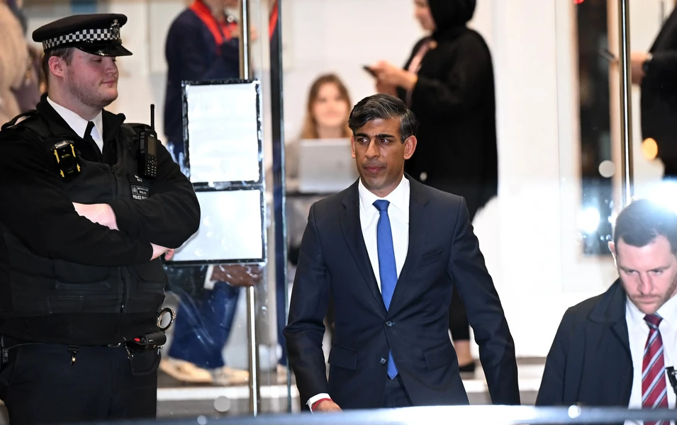 Sunak warns 40% of Britons lack basic financial skills