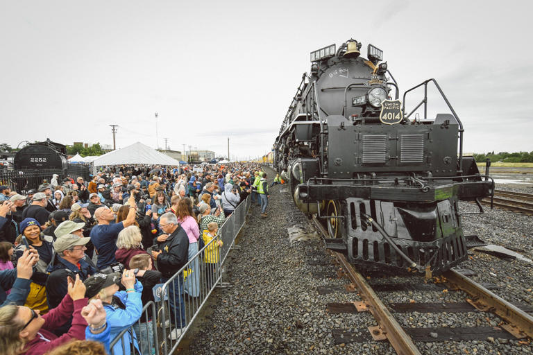 Massive steam locomotive to make historic stop in Lebanon city July 7