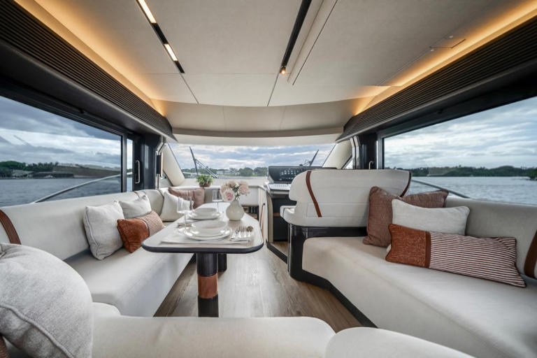 Galeon 520 FLY expands its flybridge evolution