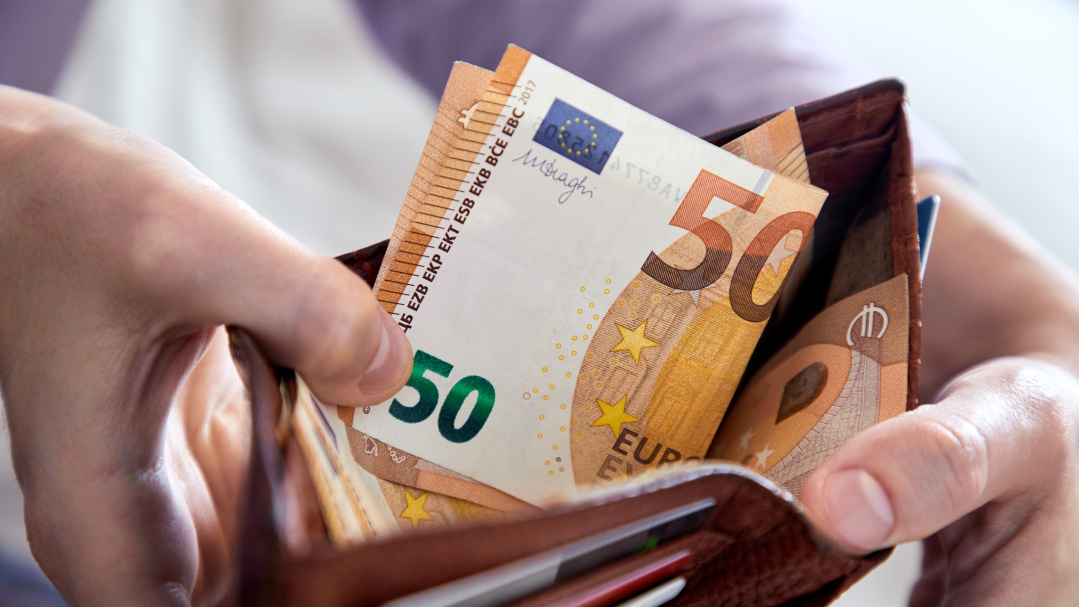 Dit is het gemiddelde en mediane salaris per leeftijdsgroep in 2026